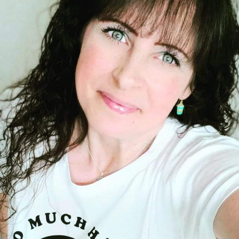 About Debbie – Bloom In The Bible